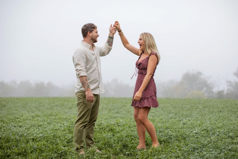 Meet the Blake Family, a Foggy Sunrise Portrait Session - Kelly Heck ...